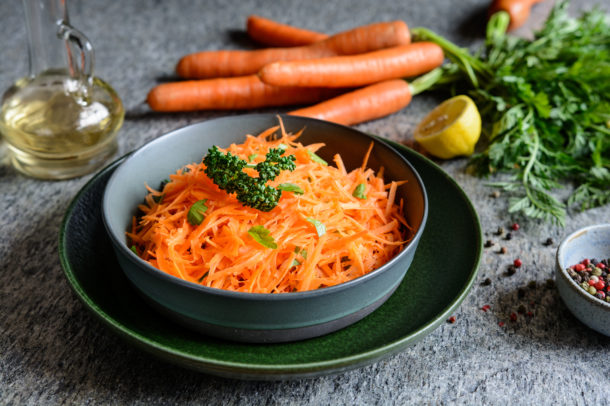Salade de carottes râpées à la vinaigrette citron-dijon – Cuisine et ... Salade de carottes râpées à la vinaigrette citron-dijon – Cuisine et ...